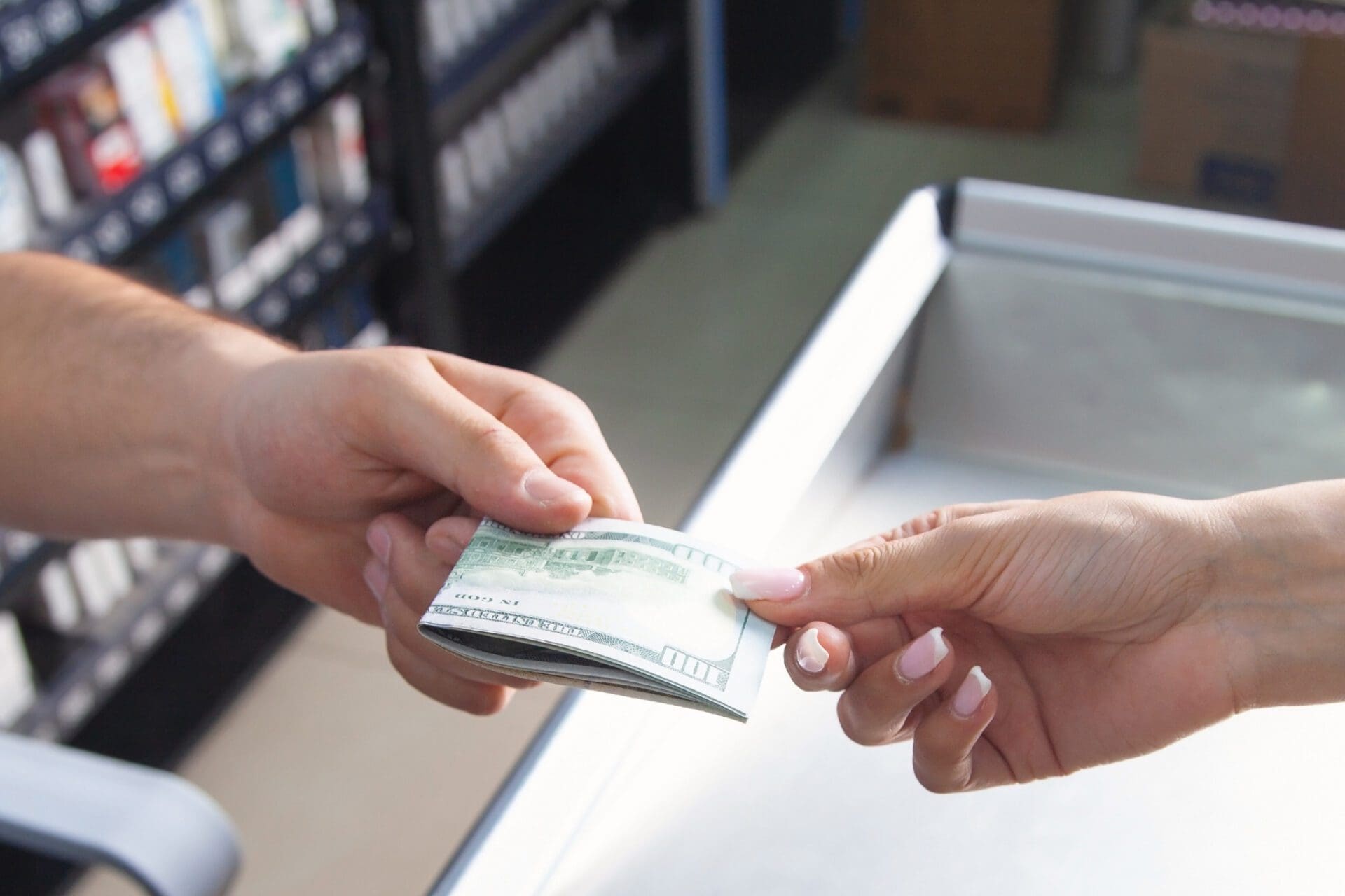 The role of cash in a changing retail landscape - Flooid